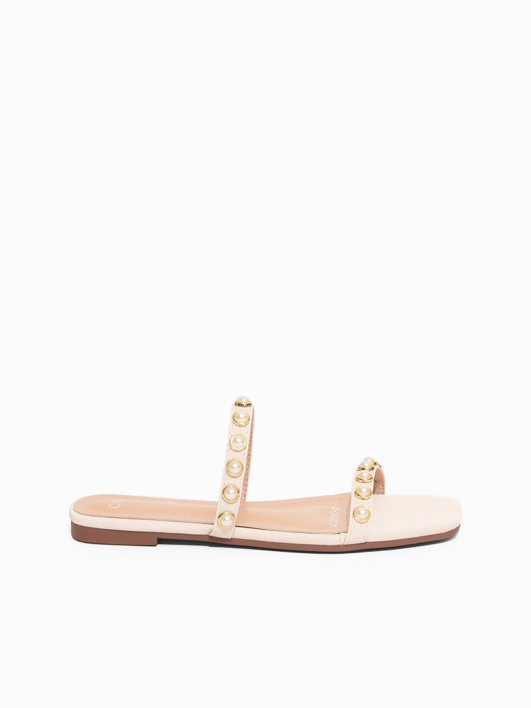 SLIDES & SANDALS – cmgph