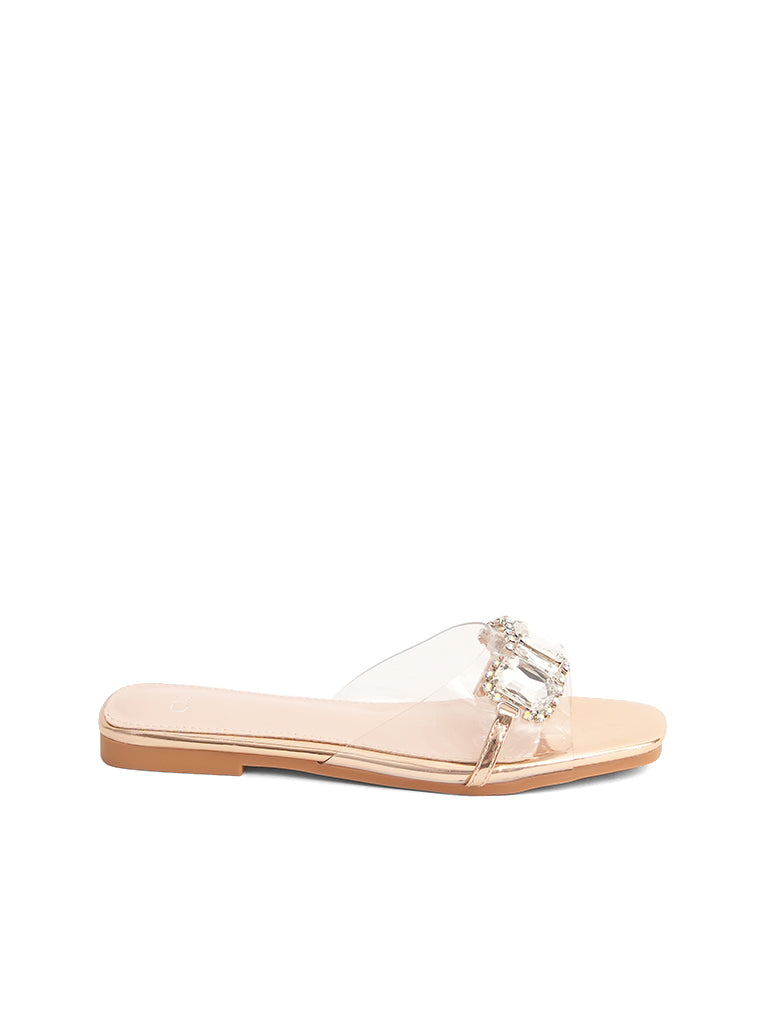 SLIDES & SANDALS – cmgph